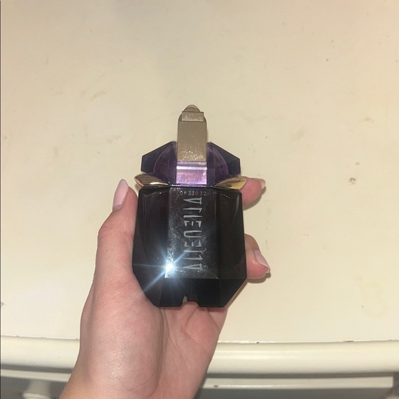 Thierry Mugler | Bath & Body | Mugler Alien Perfume Bottle Purple And ...